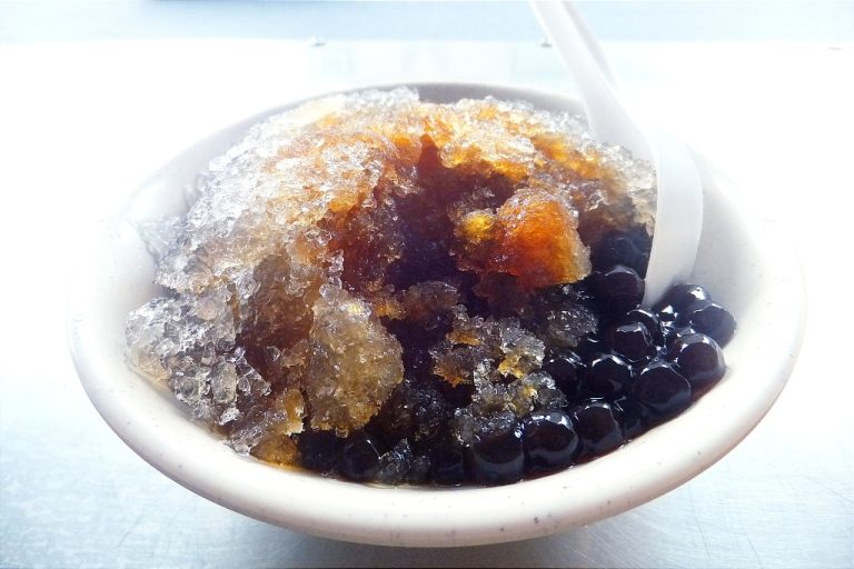 [Kaohsiung] QQ Tapioca shaved ice (QQ粉圓冰) close to San Feng Gong ...