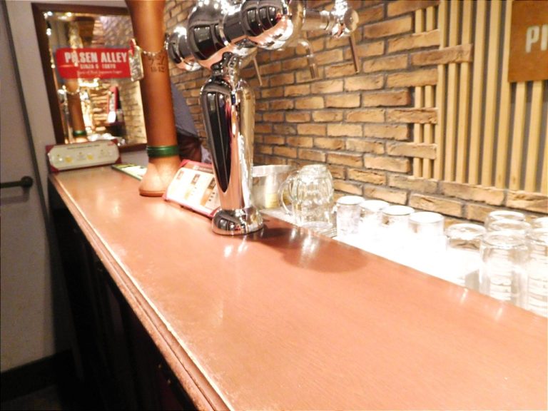 [Ginza] Standing beer bar PILSEN ALLEY (ピルゼンアレイ) | Ryoko's Travel ...