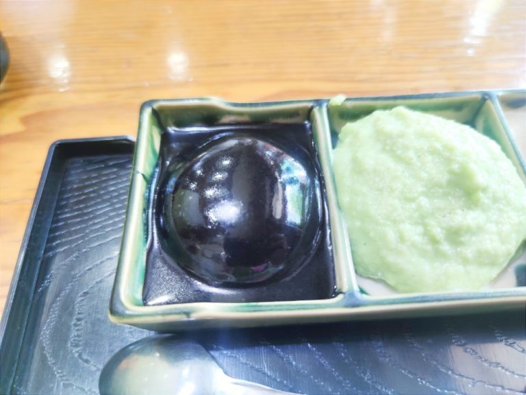 [Sendai] Zunda mochi at Murakamiya Mochiten (村上屋餅店) | Ryoko's Travel ...